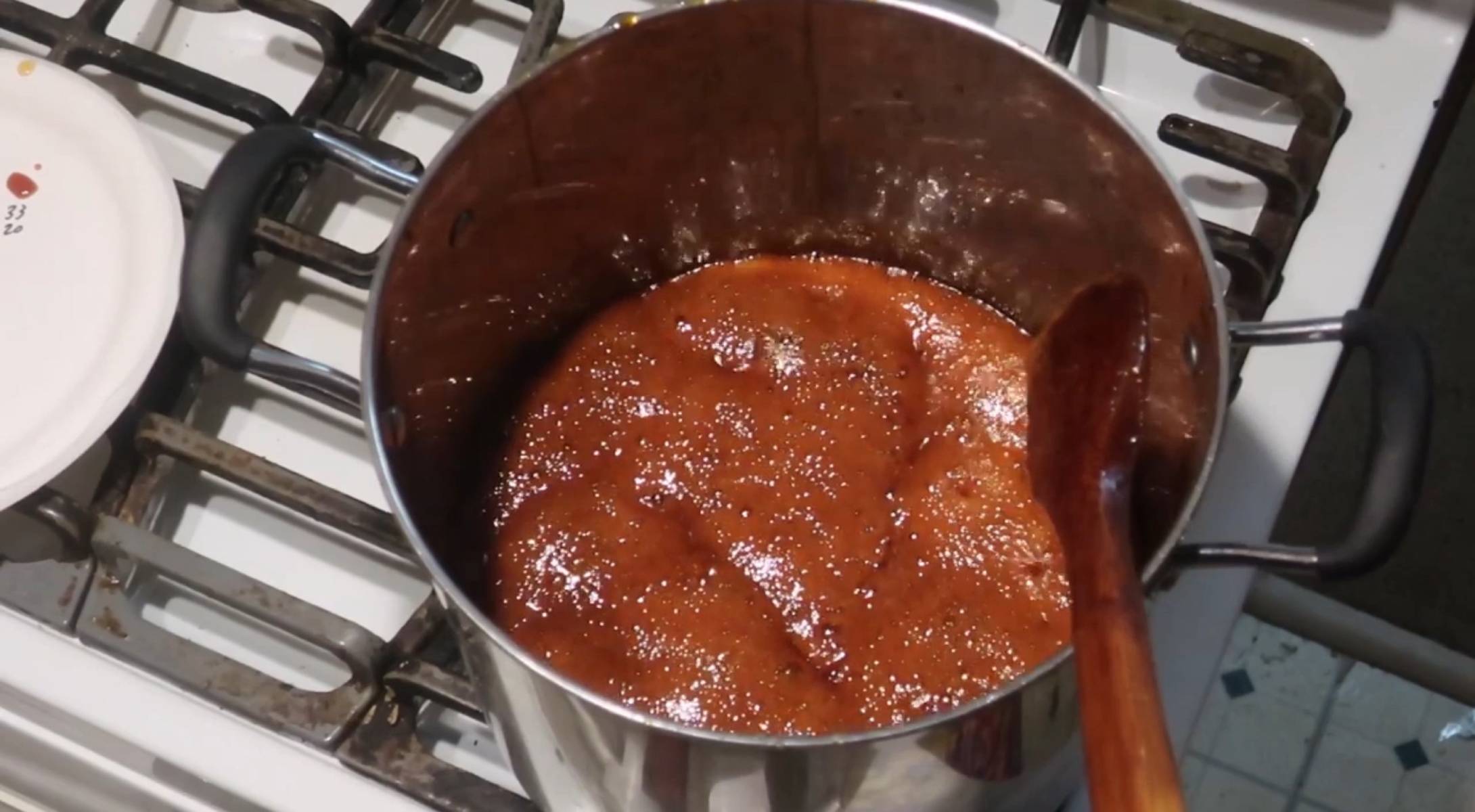 DIY Medieval Bochet, or Burnt Honey Mead – Videos – Mother Earth News